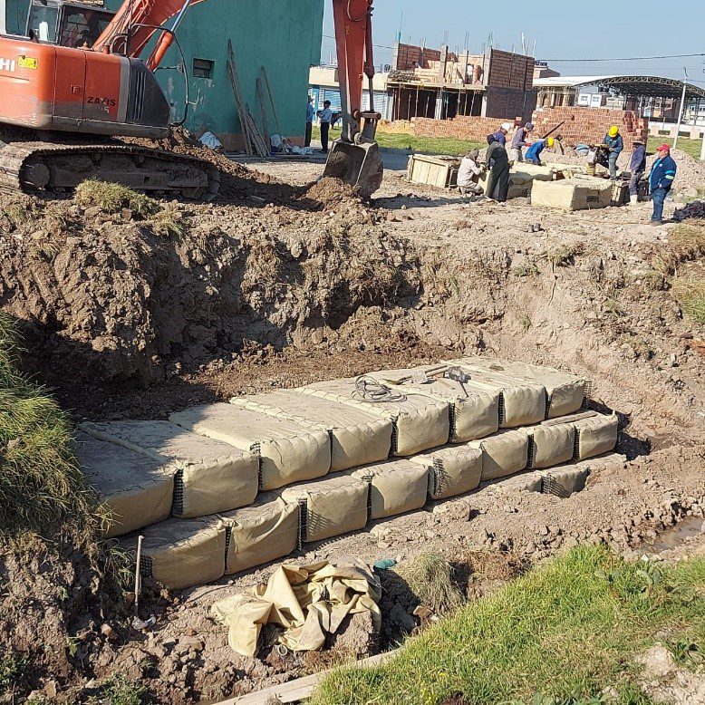 Protección con GEOCONTENEDORES HYDROBLOCK - Geomatrix